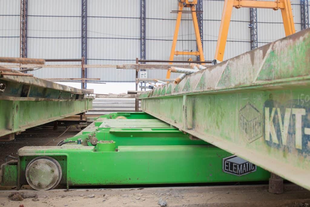 Multifunction wagon S5 - Elematic precast technology
