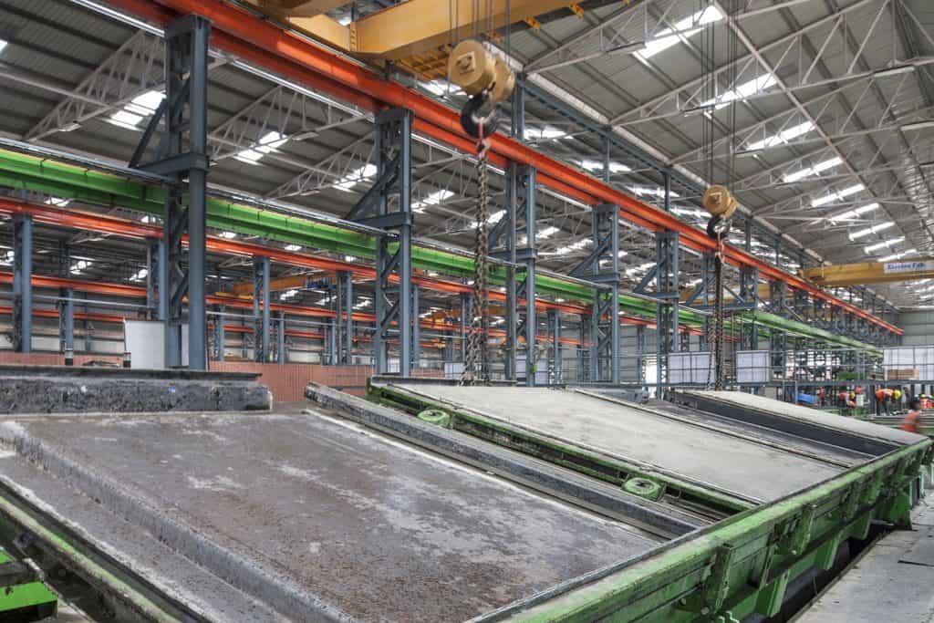 Tilting table for precast wall production - Elematic precast technology