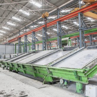 Tilting table for precast wall production - Elematic precast technology
