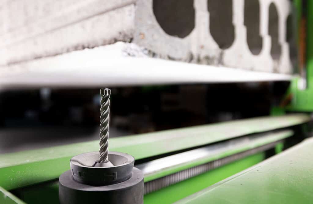 Precast hollow core production | Fast water hole drilling