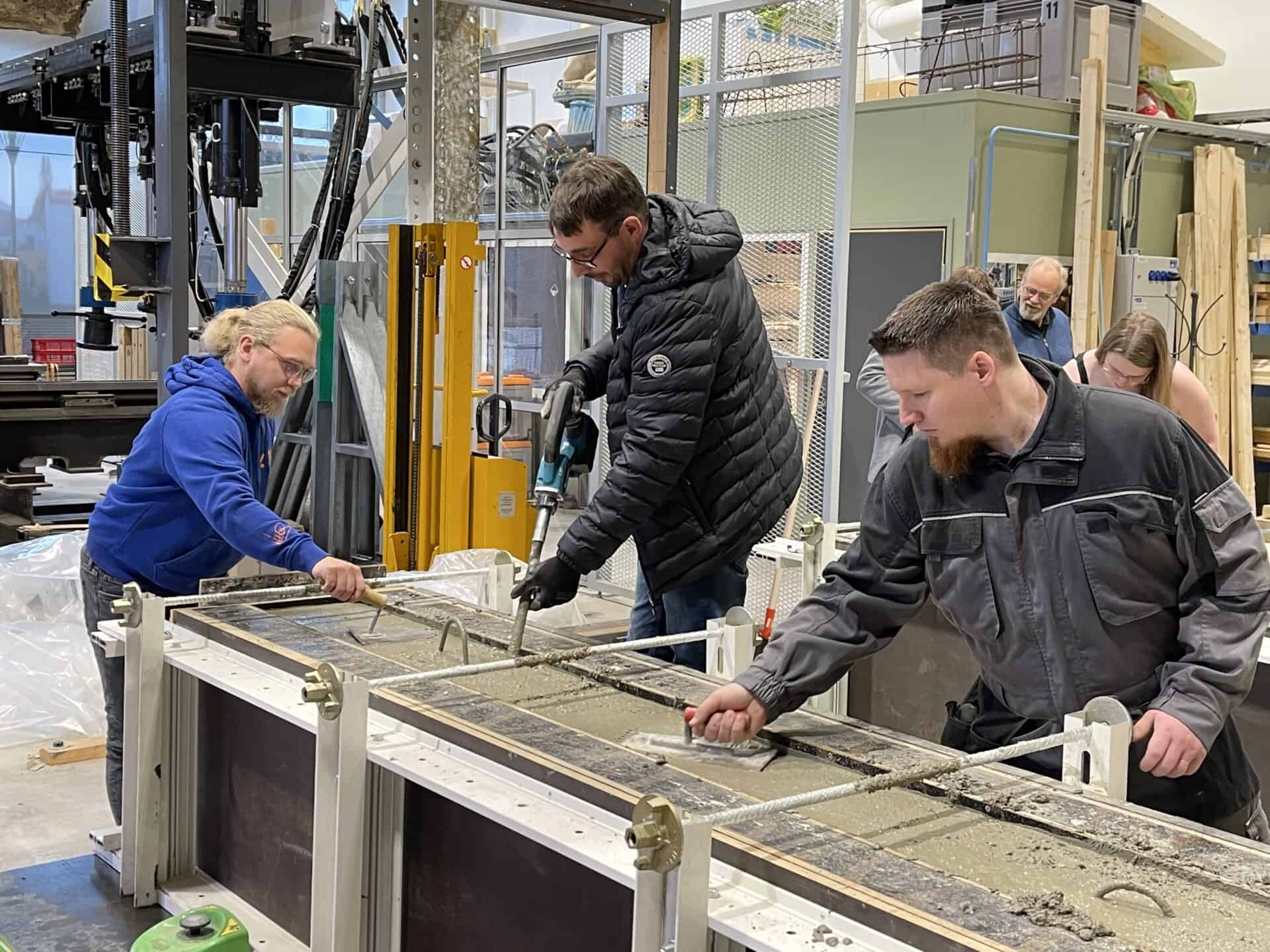 Molding equipment paves the way for future professionals - Elematic ...